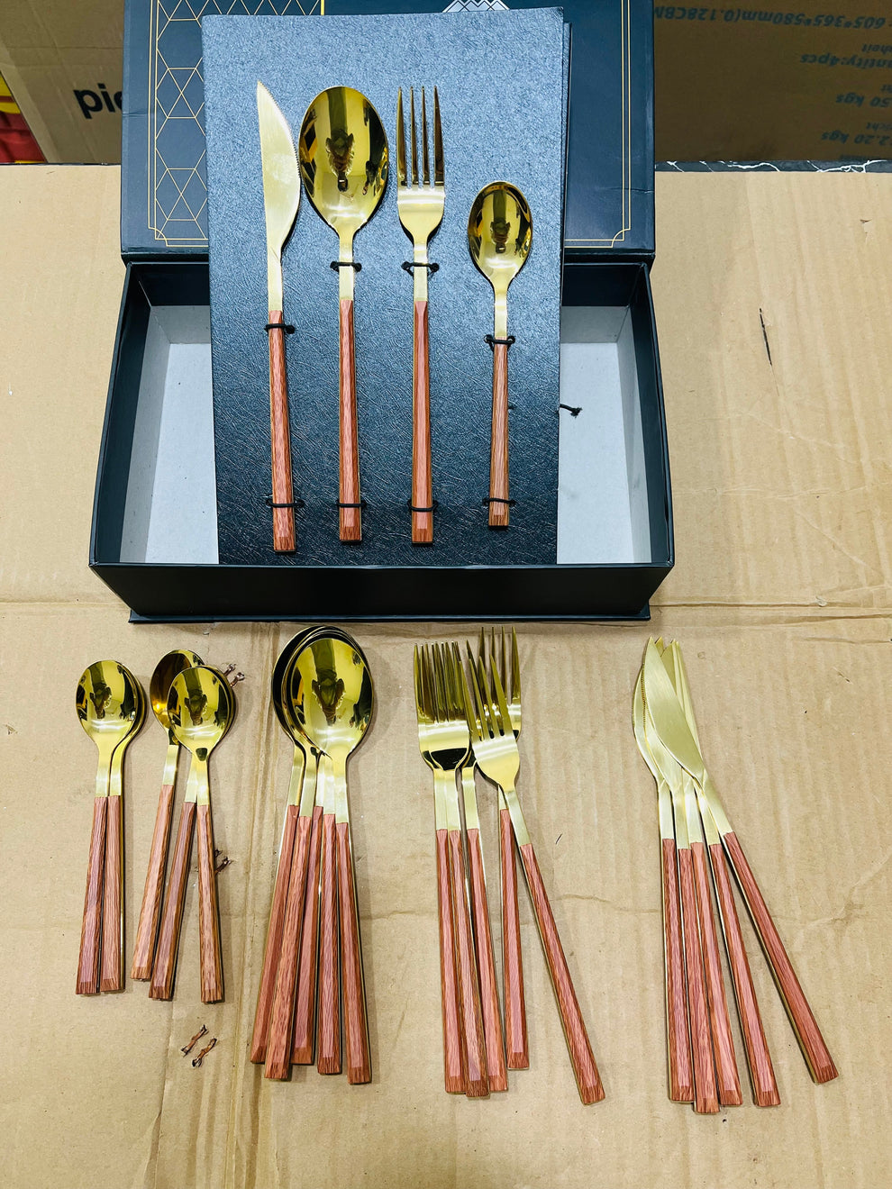 Lot imported 24 pieces luxury cutlery set – Every Home Need